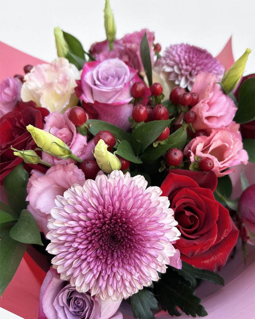 Ramo Romance en cada flor – Regala Amor en Santiago